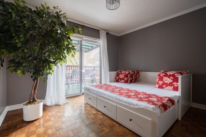 Spacious, Bright 3 Beds, 3 Baths ♥ Of Woodbridge - Vaughan