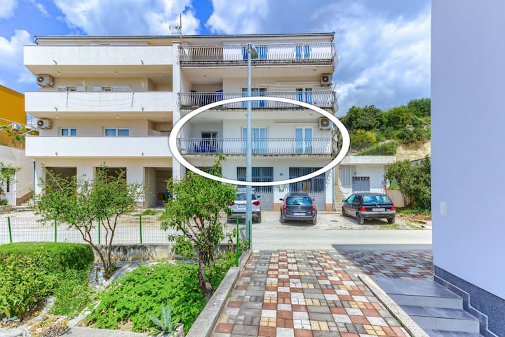 Apartment Filomena - Podstrana