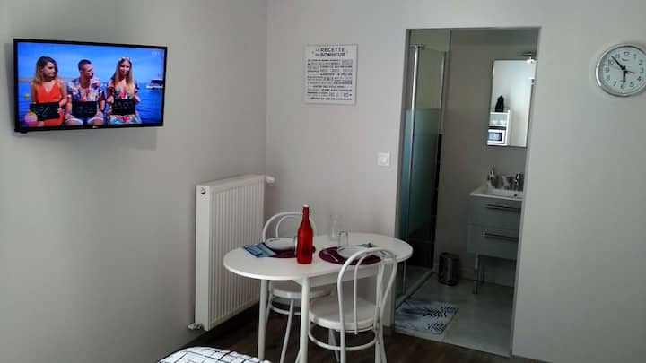 Suite Indépendante Pour 2 Dans Maison Reposante - Cognac