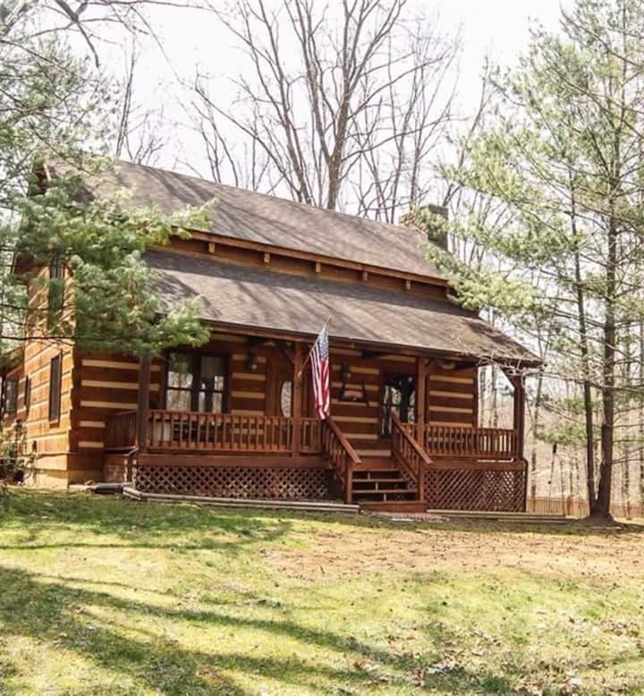 Rich Hardesty’s Log Cabin And Treehouse Getaway - Nashville, IN