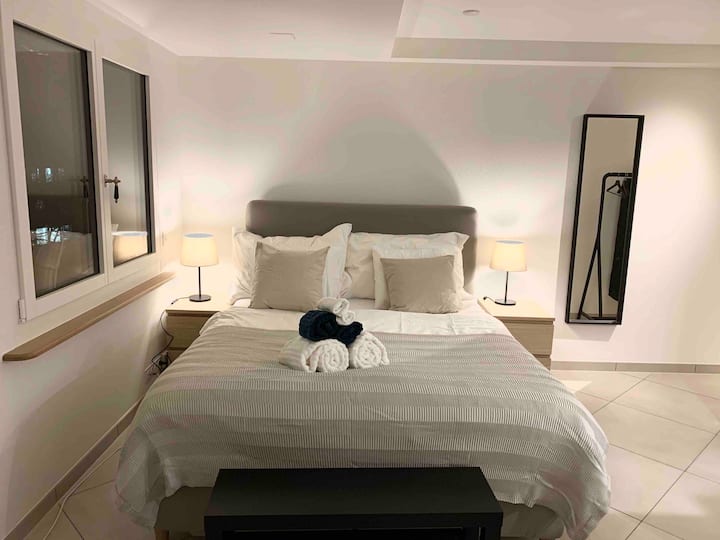 Brandnew Quite Boutique Studio In City Center - Zurique
