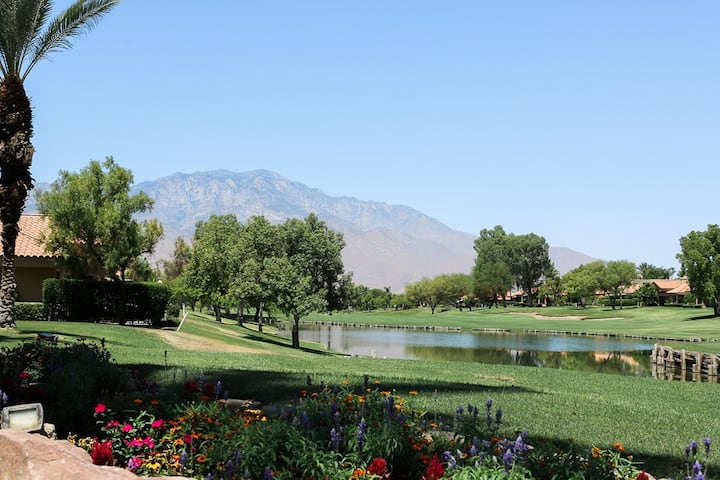 Golf, Pool, Spa, Sleeps 10 With Casita - Rancho Mirage, CA