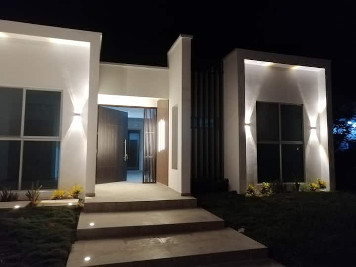 Casa Campestre Con Piscina Privada - El Espinal