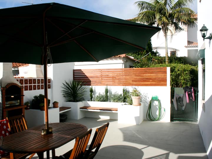 Premium, Ideal Location In Beautiful Cascais. - Cascais