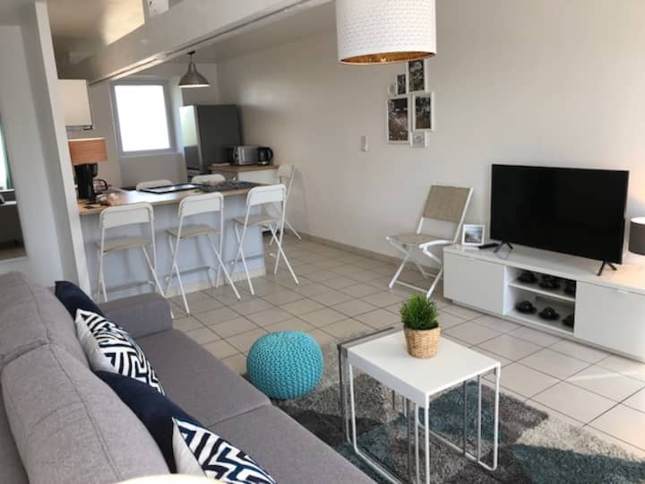 Fleur De Lin, 2/5 Pers  Près De Massy, Les Ulis - Essonne