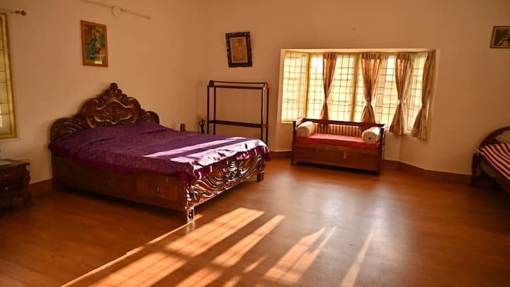 Cherry House Room No 1 ..With Tub And Tv In Room - 吉格默格盧爾