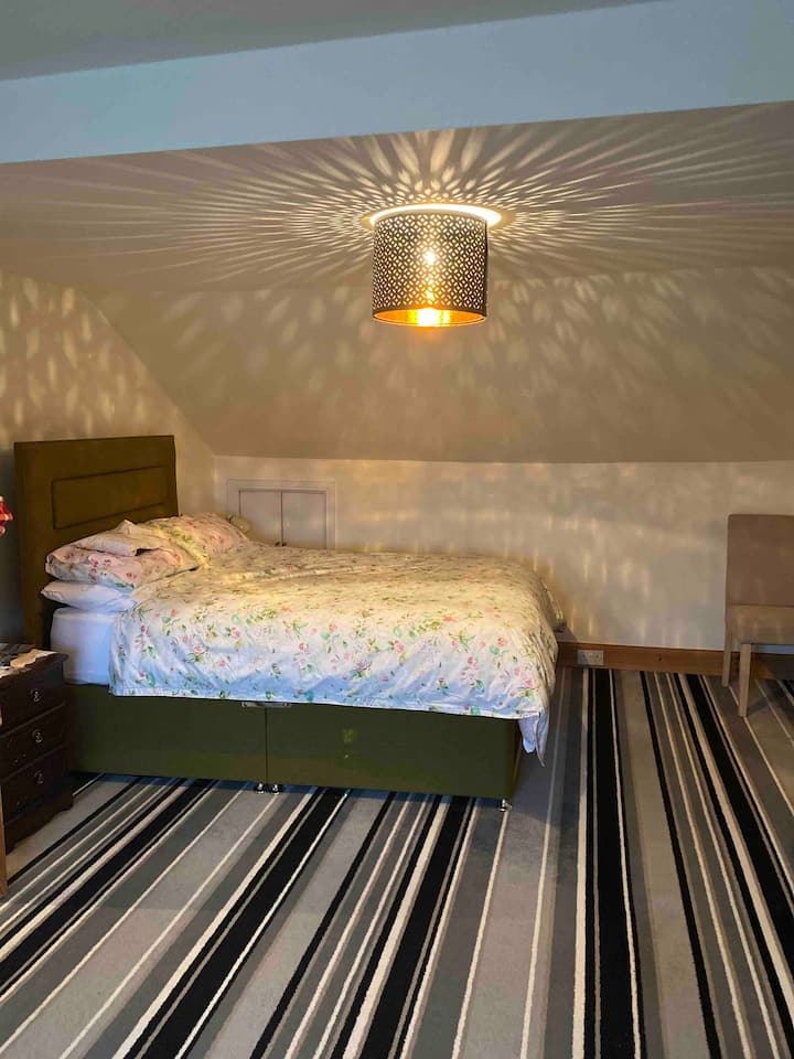 Cheerful 1 Bedroom Available
Rutherglen Glasgow - East Kilbride