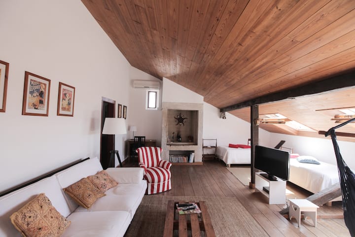 Inn Possible Lisbon Red Apartment - Alfama