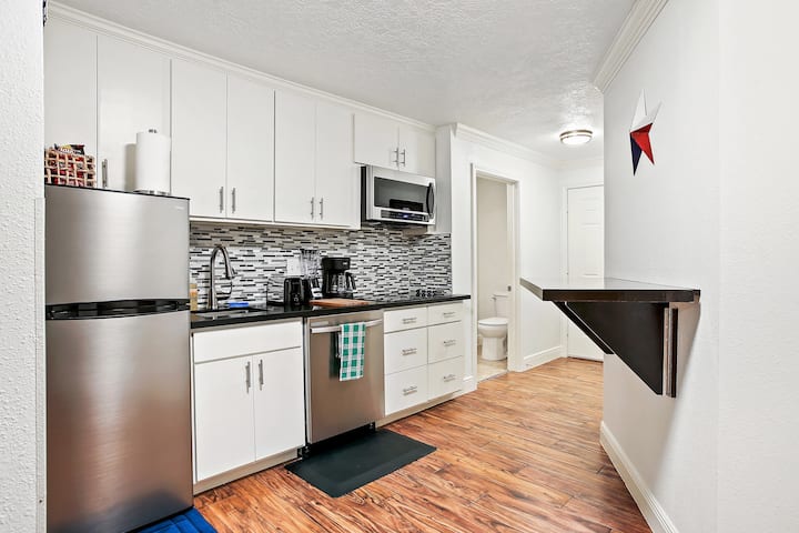 Tucked Perfectly Between Downtown  & Galleria - 休斯敦