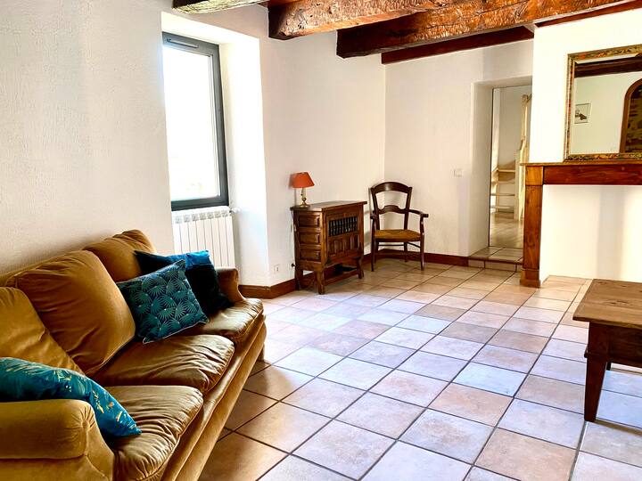 Gîte Avec Piscine En Vallée Du Lot  - 9 Personnes - Aveyron