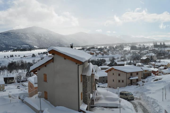 Duplex Familial Avec Vue Imprenable - Matemale