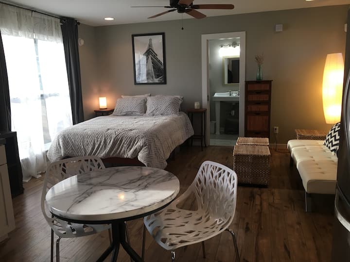 Charming Studio In The Heart Of North Chattanooga - Signal Mountain, TN