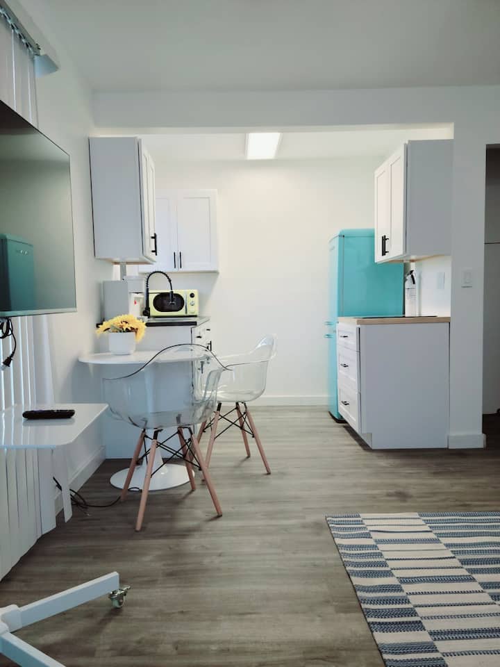 Location! Location! Walk To The Strip & The Pearl! - San Antonio