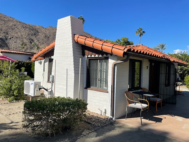 Villa F- 1 Bedroom W/kitchen Near Dt Palm Springs - Palm Springs, CA
