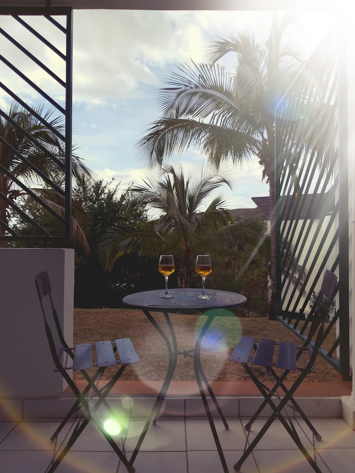 Cosy T2 Confort & Tranquillité à 2 Pas De La Plage - Saint-Gilles les Bains