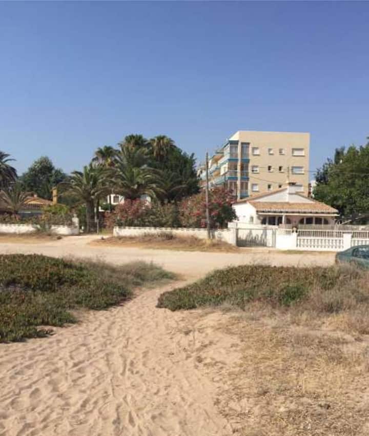 Primera Linea De Playa 1 Km  De Denia - Denia