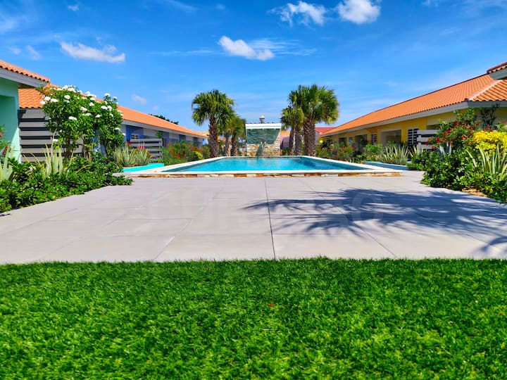 Sunhouse Curacao  |  New, Modern Design House - Curaçao