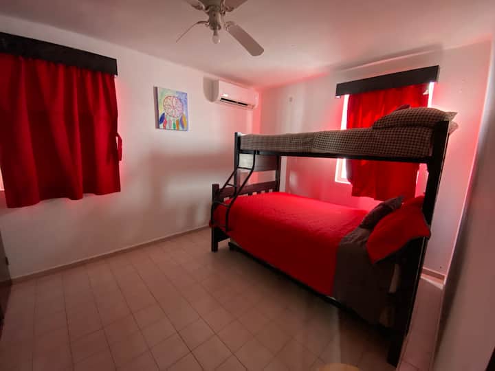 Remodelada Casa En Cancun, Segura Y Muy Céntrica - Cancún