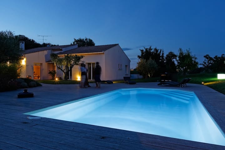 Villa Con Aire Acondicionado Piscina Climatizada Jacuzzi 4000 M2 De Jardín Sin Opuesto - Baillargues