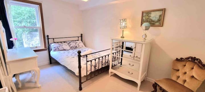 Lovely 3 Bedroom Spacious Apartment In Grassmarket - Edinburgh