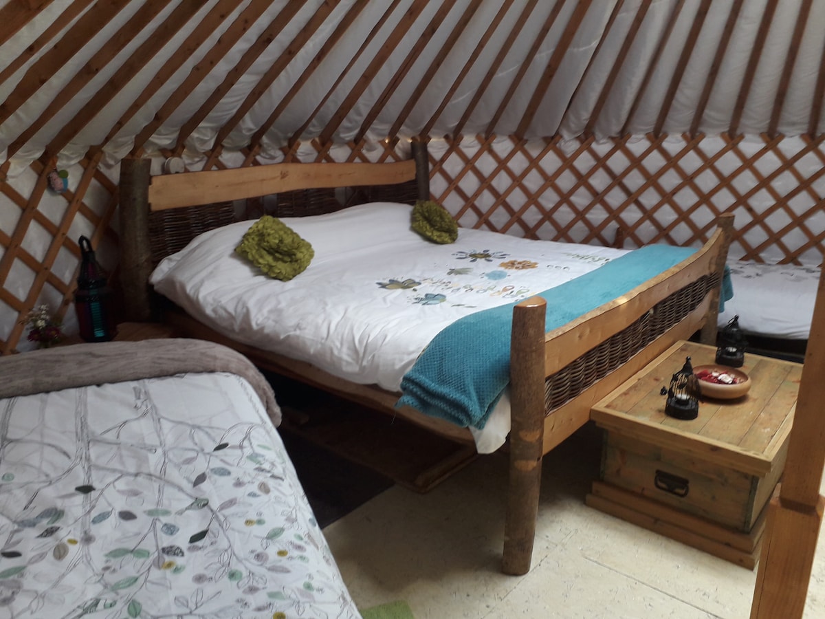 Pink Apple Orchard: Willow Yurt Glamping - Yurts for Rent in Drumkeeran ...