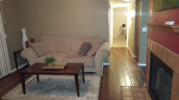 2 Br Condo In Chandler - Chandler, AZ