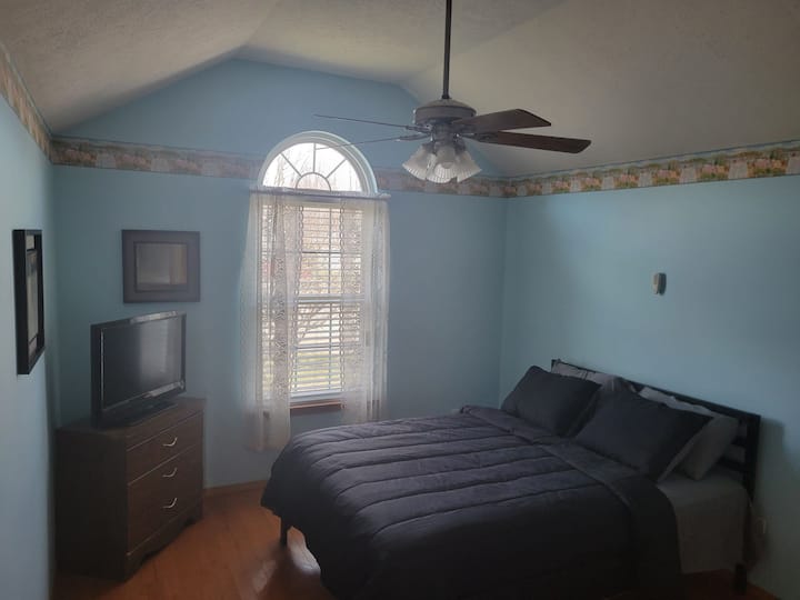 Quiet Neighborhood-private Room - Springfield, MO