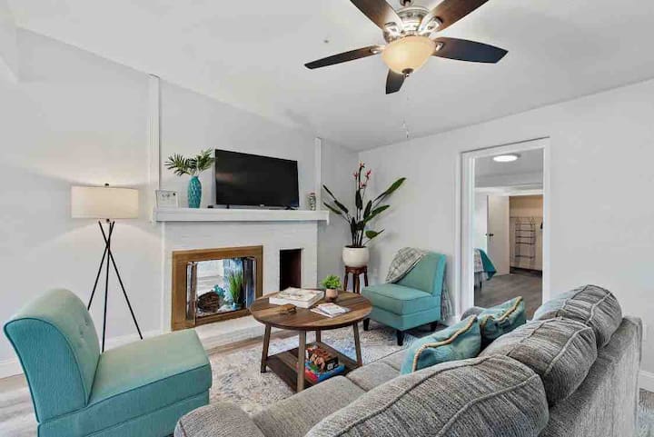 Cute Home W/ Saltwater Heated Pool! 6 Mi To Beach! - Florida
