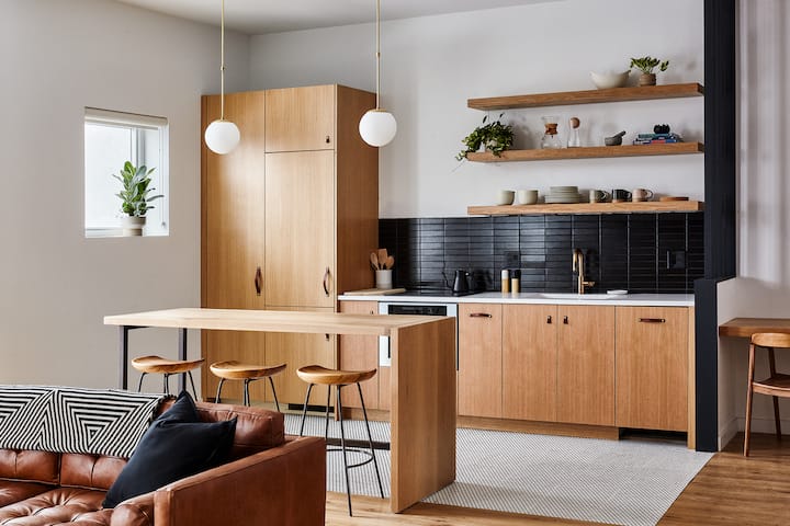 Big Jawn - Bi-level Two Bed Unit W/full Kitchen - Philadelphia, PA