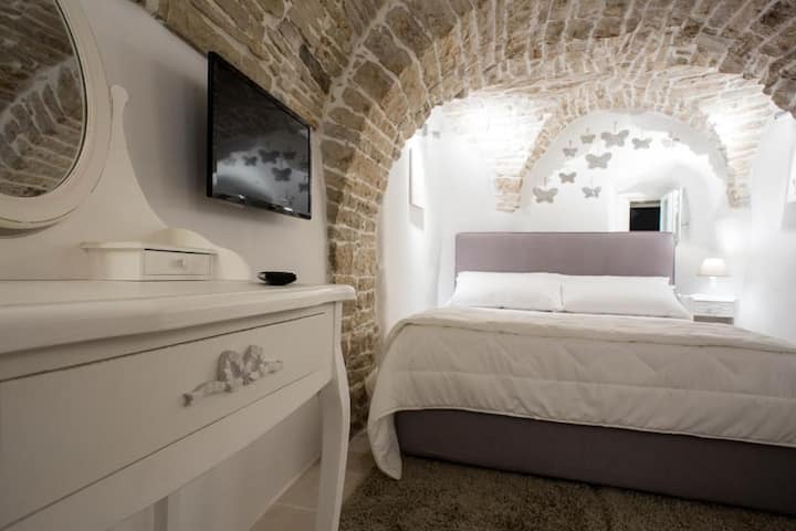 Le Suites Al Torrione_stanza Doppia_double Room - Corato