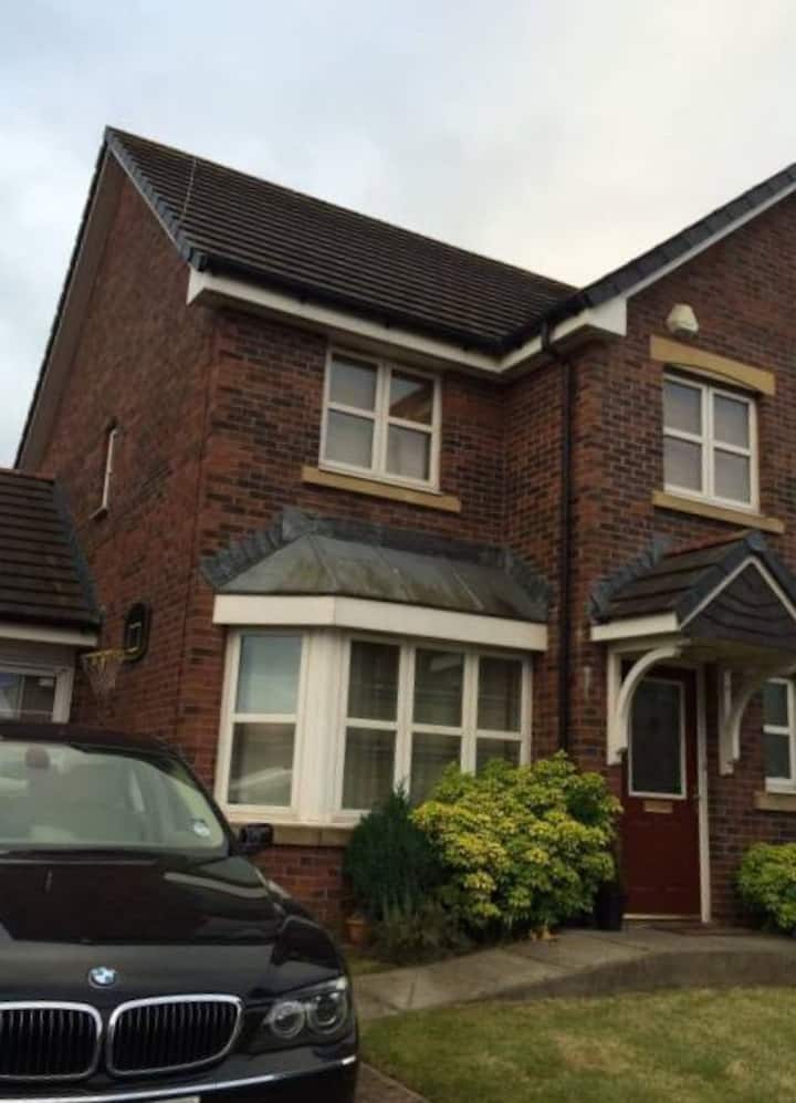 Lovely Edinburgh House With Garden&private Parking - Edinburgh Airport (EDI)
