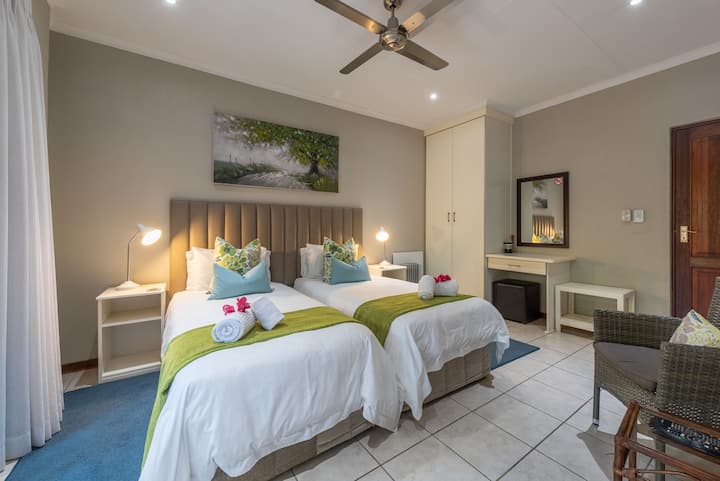 Pinehurst Place - Limetime Standard Suite - White River