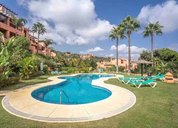 El Mirador Del Golf Marbella 3 Bedroom Apartment. - Marbella