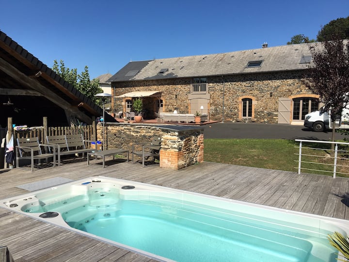 Grange Rénovée En Maison Familiale Avec Spa - Uzerche