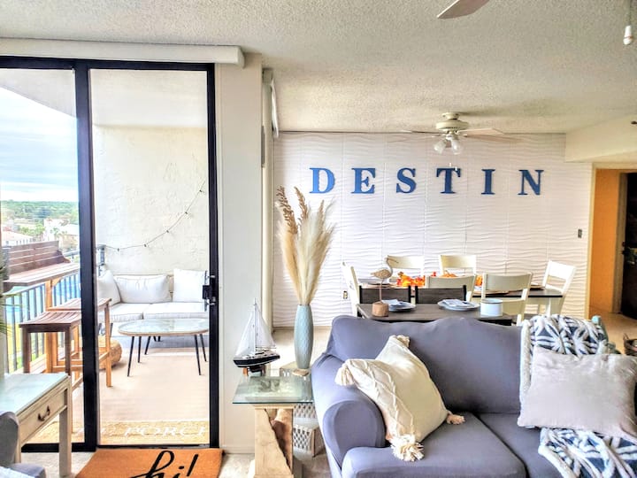 Emerald Skyline | Private Condo | Summer Sun - Destin, FL