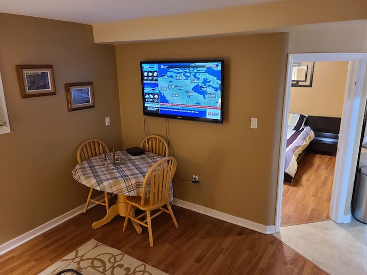 2 Bedroom Air-conditioned Apartment With Laundry Facilities And Free Parking - Gran Sudbury