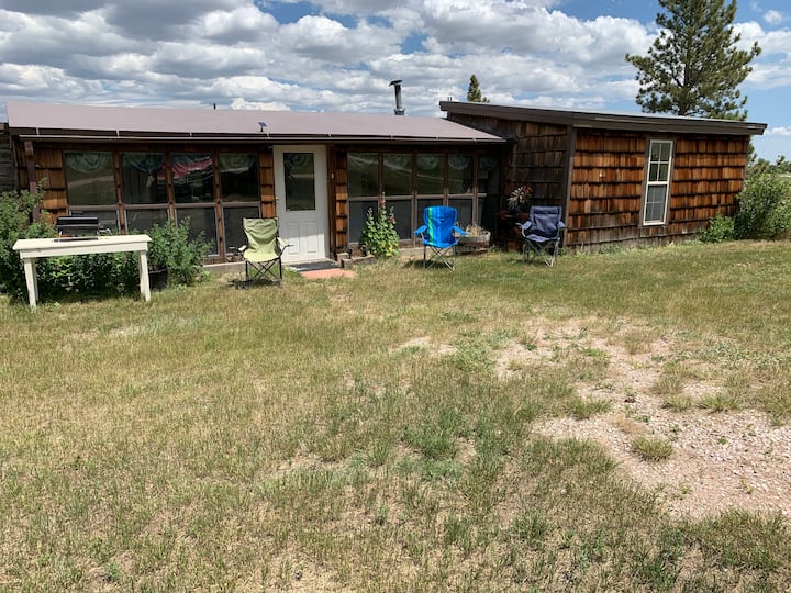 Horse Creek Ranch Cabin - Wyoming