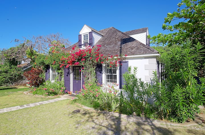 Charming 1 Br 1.5 Ba 19th Century Cottage - Bahamas