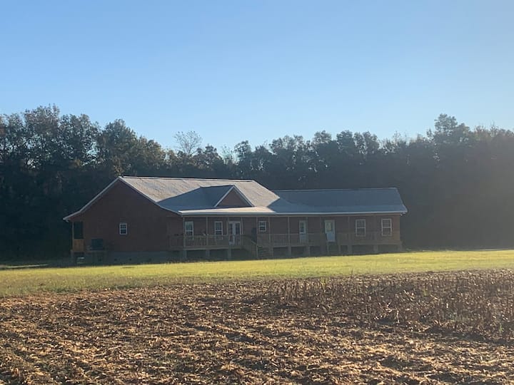 3/2.5 Bath On 250 Acres With River Access - South Lynchburg