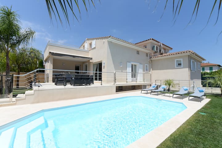 Villa Bord De Mer - Climatisée - Piscine Chauffée - Cagnes-sur-Mer