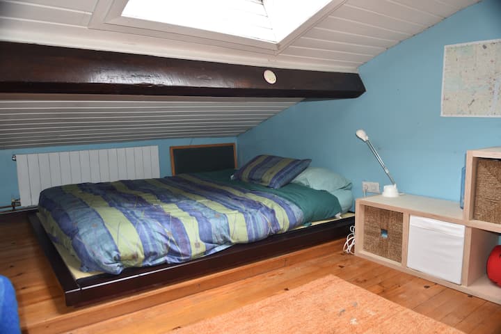 L-bi-260-habitación Amplia Y Luminosa Casco Viejo - Bilbao