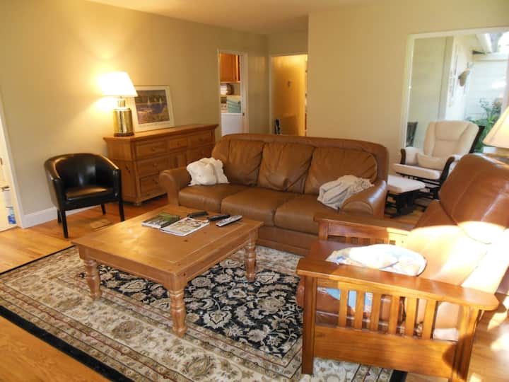 Beautiful Home Beach/forest Area - Monterey, CA