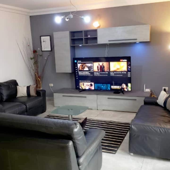 3-stone Anthony&kyle Luxury 140m2 Wifi /2giga/jr - Yaundé