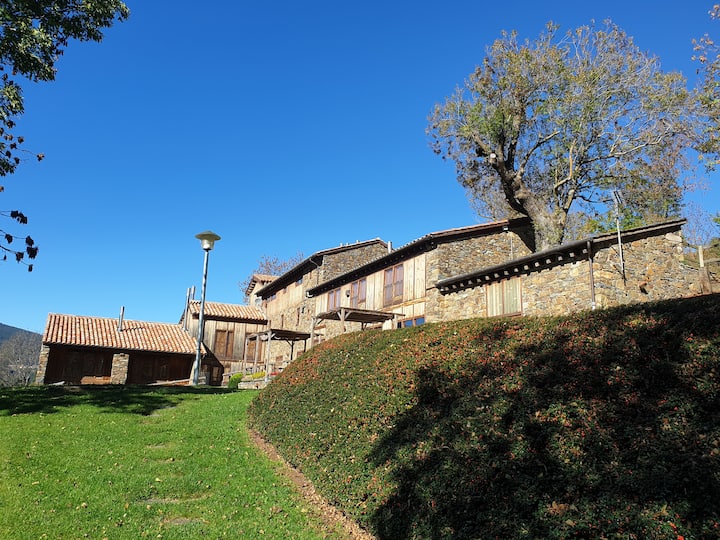 Gîte De Montagne Réhabilitée. Pyrénées Catalanes - Vall de Núria