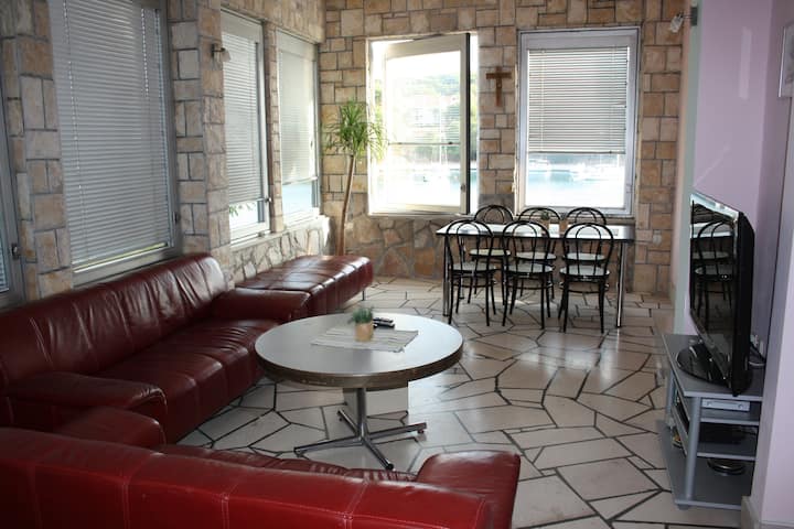 Mandolina 1 - Stari Grad