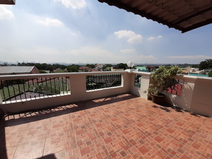 Overlooking Metro Manila - Antipolo