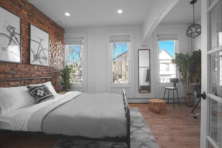 Industrial 1br/1ba Apt, 30 Minutes To Nyc - New Jersey