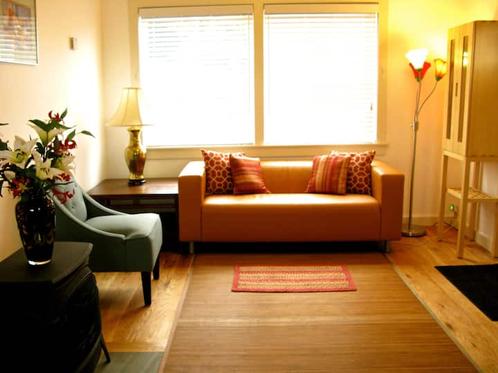 Attractive Downtown Cottage - Arcata, CA