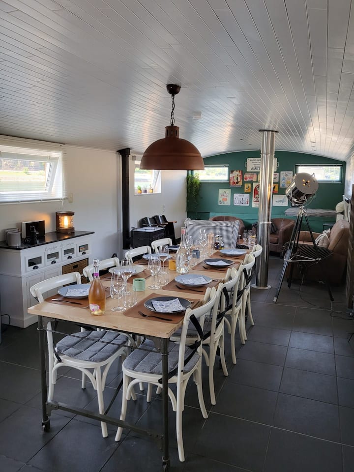 Une Perle ! Péniche Complète Pour 8 Sur La Meuse - België