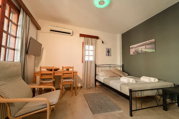 Cozy Studio In The Heart Of The City - Heraklion